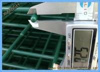 China Green Powder Coated Wire Mesh Fence Panels 103-240cm Height with 3.5-8.0mm Wire Diameter for Perimeter Security for sale