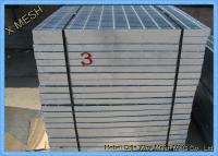 China Serrated Welded Steel Bar Grating 25x3mm to 75x10mm with 83.3% Drainage Area for Industrial Floor Applications for sale