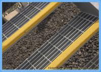 China Hot Dipped Galvanized Steel Stair Treads Grating 30-60mm Series Distance with 500-1200mm Length Options for sale