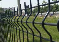 China Galvanized 3D Curved Fence Welded Mesh Fence With Ground Post for sale