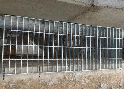 China 1005 X 600 Lb Hot Dipped Galvanized Floor Grating And Stair Tread Grating For Offshore for sale