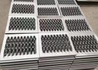 China S275JR Hot Dipped Galvanized Steel Grating 30-60mm Pitch with 25-75mm Bearing Bars for Industrial Platforms for sale