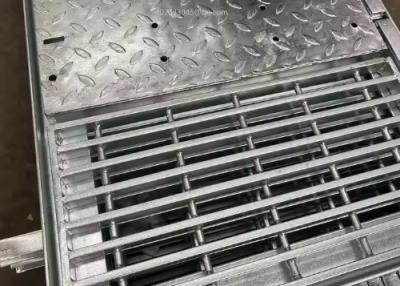 China Sidewalk Platform Metal Material Hot DIP Galvanized Sawtooth Steel Grating For Foot Pedal Platform Walking for sale