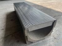 China Custom Size 304/316 Durable Stainless Steel Linear Drain Trench Grate Channel Modern Outdoor Swimming Pool Anti-Corrosion for sale