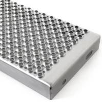 China Aluminum and Mild Carbon Punched Galvanized Walkway Grating 0.3mm-8mm Thickness with 2-10 Diamond Patterns for sale