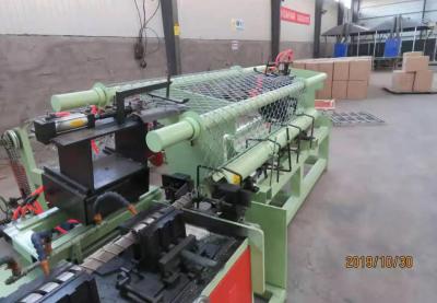 China OEM Size Full Automatic High Speed Double Wires Mesh Chain Link Fence Machine for sale