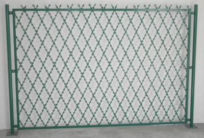 China Factory Anti Climb Stainless Steel Diamond Welded Razor Barbed Wire Mesh for sale