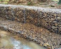 China Durable Hot Dipped Galvanized Welded Mesh Gabion Wire Basket for Riverbed Protection for sale