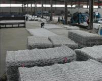 China Retaining Walls Gabion Wire Mesh Fence Stone Cage Box Basket Gabion for sale