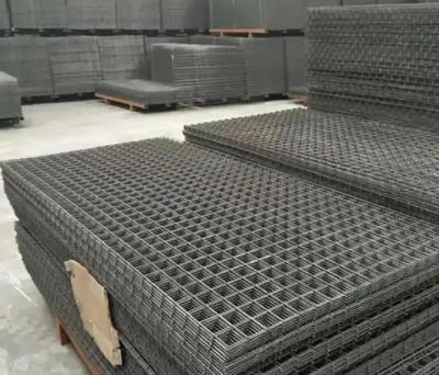 China Commercial Grade Welded Wire Mesh Panels for Heavy Duty Agricultural and Construction Fencing Applications for sale