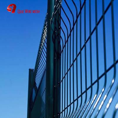 China 3D Curved Welded Wire Mesh Fence Outdoor 3D Fence Panels for sale