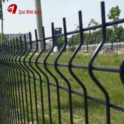 China Hot-DIP Galvanized Wire Mesh Fence PVC Coated 3D Bending Fence Triangle 3D Curved Fence for sale