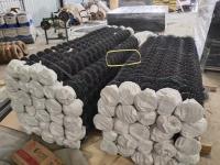 China Cyclone Wire Mesh Diamond Chain Link Fence for Factory Farm or Playground for sale