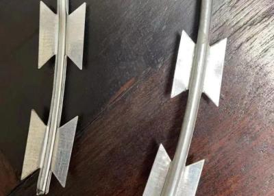 China Tear Blade BTO-30 Razor Wire  Concertina Flat Wrap Razor Wire Fencing for sale