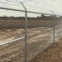 China Customized Sustainable Wholesale Powder Sprayed PVC Coated Chain Link Fence Cyclone Wire Mesh Fence for Baseball Fields for sale