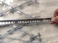 China High-Quality 500 Meters Galvanized Razor Wire for Security for sale