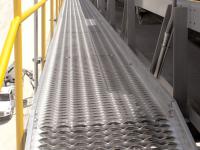China OEM Tec-Sieve Grip Strut Safety Grating/Perforated Metal Walkway Grating/Catwalk Grating for sale
