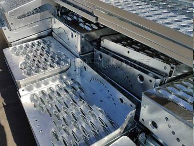 China Heavy Duty Grip Strut Perforated Metal Plank Grating for Transportation Servicing Areas for sale