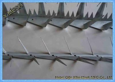 China Anti Climb Wall Spikes Security Fence Spikes 1.25m Length 100mm Spike Height Hot-Dip Galvanized Steel for sale