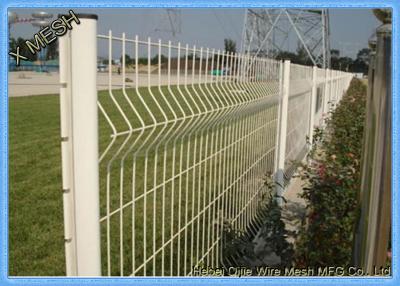 China Triangle Bending PVC Coated Steel 3D Curved Wire Fence 800-2000mm Height with 3-6mm Wire Diameter for Area Protection for sale