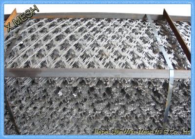 China Welded Galvanized Concertina Razor Barbed Wire Fencing - 2.6m Height with 450mm Razor Wire Coils for sale