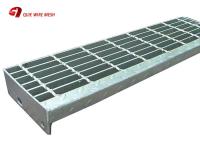 China Hot Dipped Galvanized Steel Grating Stairs DIN 24531 Standard - 600-1200mm Length, 30-40mm Height for sale