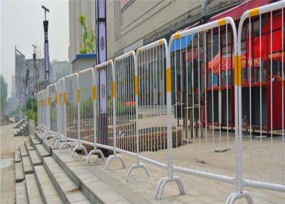 China Flat Feet Bridge Temporary Mesh Fencing Heavy Duty Yellow Powder Coated for sale