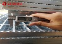 China Smooth Surface Welded Industrial Steel Grating 20×3mm to 100×10mm with Serrated Options for Drainage Covers for sale