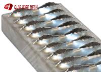 China Anti-Skid Galvanized Steel Grating Crocodile Mouth Grip Strut 9-1/4