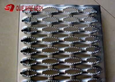 China Stainless Steel 2mm Galvanized Grating 240x4020mm Anti-Slip Tread Plate with Crocodile Mouth Pattern for sale
