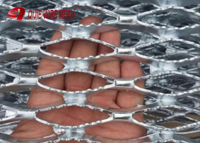China HDG Galvanized Steel Safety Grating Stair Tread 800mm Width with 35mm Height Anti-Slip Diamond Pattern for sale