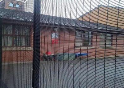 China 868 Welded Wire Mesh Fence Panel 200x50mm Opening 2500mm Width with 6/5/6mm or 8/6/8mm Wire Diameter for sale