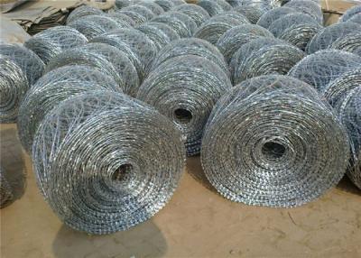 China ISO Certified Razor Barbed Wire 0.5mm Thickness Concertina Security Fencing with 600mm Loop Diameter for sale