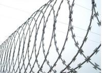 China ISO Certified Razor Barbed Wire 0.5mm Thickness Concertina Security Fencing with 600mm Loop Diameter for sale