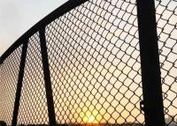 China Durable Black Chain Link Fence Privacy Fabric Hot Dipped Galvanized Mesh Fence for sale