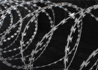 China Anti Rust Galvanized Razor Blade Fencing Wire 8m For Security Fencing Barriers for sale