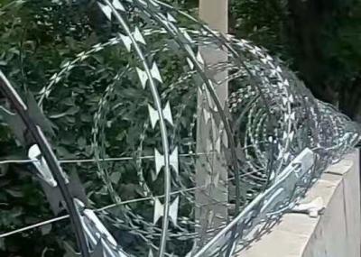 China Cross Type And Iron Wire Material Oem Concertina Razor Wire Anti Rust 10m/Roll for sale