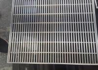 China HDG Press Welded 2mm Steel Grating for Drainage Channels - 25x5mm to 100x10mm Bearing Bars for sale