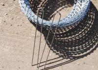 China Ground Locking Pegs 8mm Concertina Razor Wire Barbed for sale