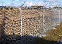 China 9 Gauge 5*5cm 6 Feet Diamond Chain Link Fencing Galvanized For Farm for sale