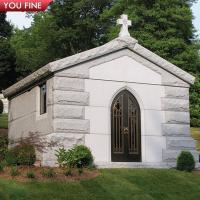 China Outdoor Large Luxurious American Big Size Granite Family Mausoleum with Bronze Horse Statue for sale