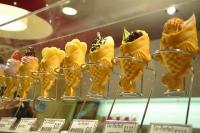 China 5 Fish Cone Capacity Electric Fish Shape Waffle Iron Taiyaki Machine for Ice Cream Cone for sale