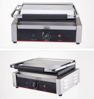 China Heavy-Duty 2200W Commercial Electric Sandwich Press Panini Grill for Outdoor Catering for sale