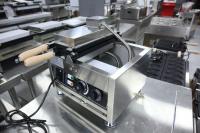 China Commercial Taiyaki Maker 110v-220v with Electricity Power Source and Stainless Steel Material for sale