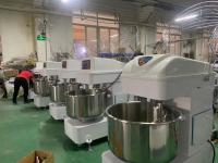 China 50kg One Bag Flour Heavy Duty Dough Mixer Dough Mixing Machine With Pure Motor for sale