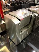 China 2200w Heavy Duty Dough Mixer Electric 50kg Bread Flour Mix Dough Kneading Machine for sale