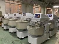 China 130L 6000w Kitchen Dough Mixing Machine With Double Pure Motor for sale