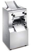 China Adjustment Knob Stainless Steel Noodle Cutting Machine 40kg Capacity for sale