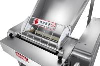 China Thickness Adjustable Pasta Maker Machine 130r/min For Spaghetti Pizza Dough for sale
