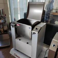 China Industrial 50 Liter Dough Kneading Machine Electric Horizontal Dough Mixer 1500W for sale